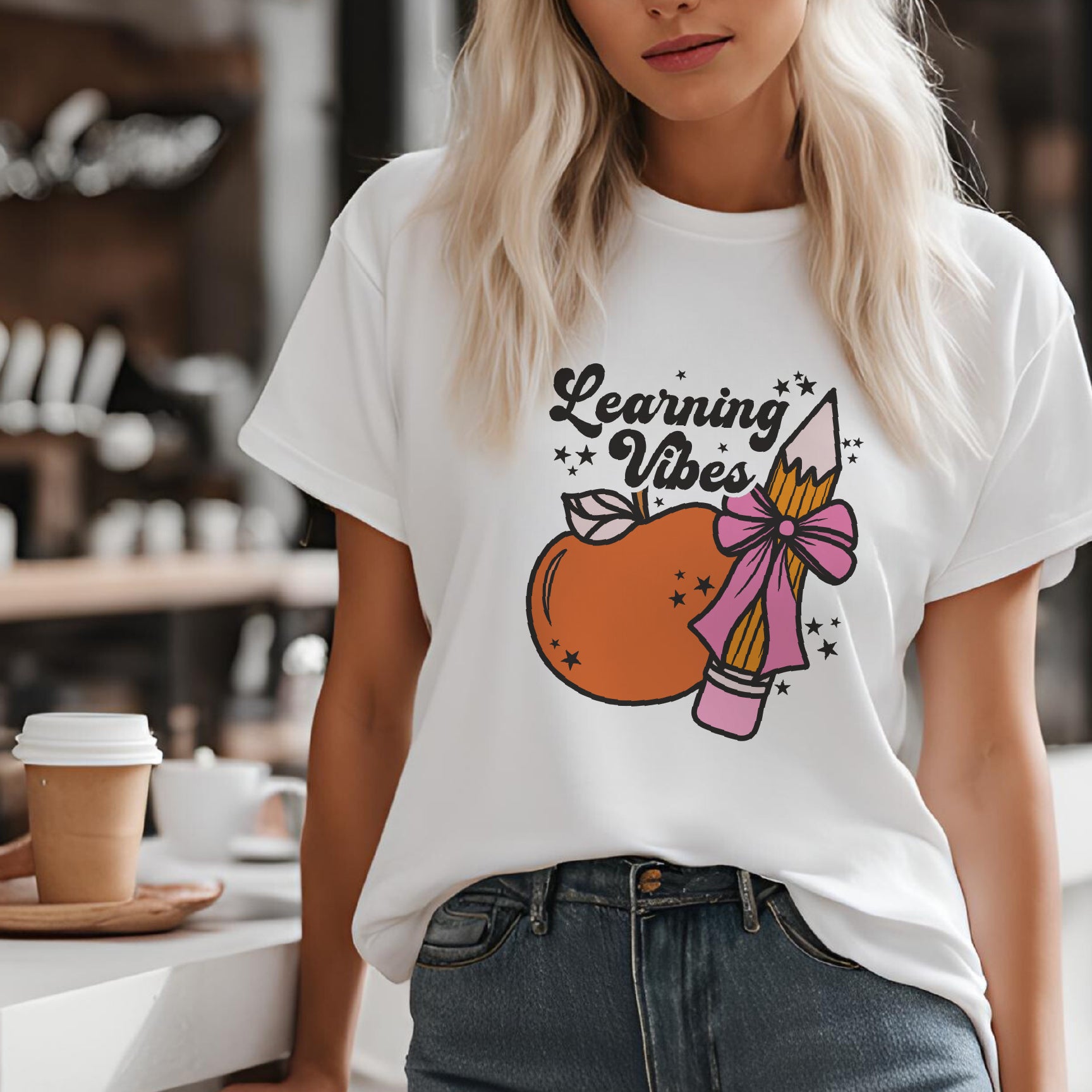 Learning vibes PNG school design, Trendy apple and pencil PNG design ...